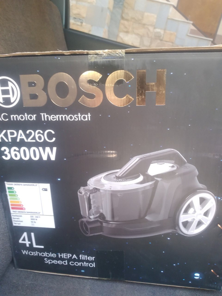 Пилесос Bosch 3600w