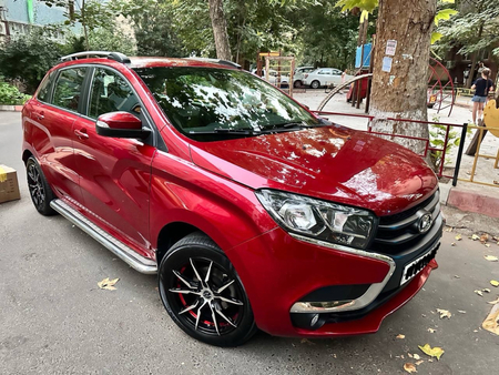 Автомобиль Lada x-ray