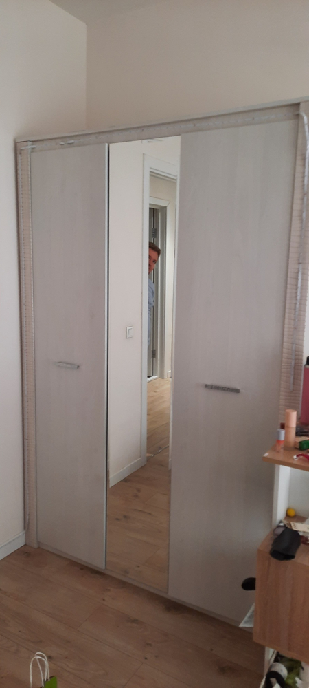 Продаётся кровать и шифонер