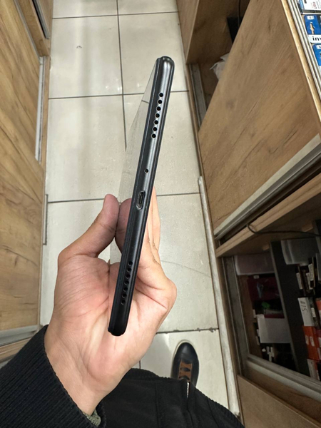 Samsung Tab A srochna sotiladi xolati ideal
