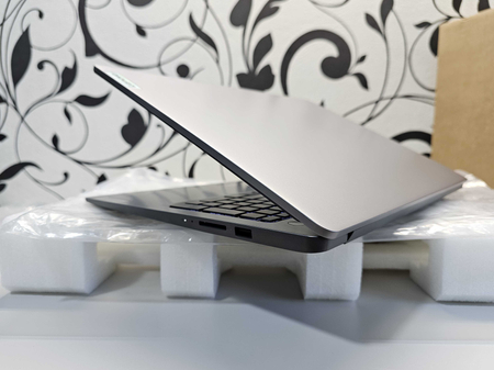ПРОДАМ Lenovo Slim 3 16IRU8 Ноутбук Core™ i3-1315U/8GB/256SSD/16