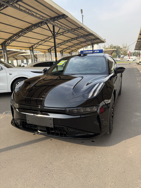 Zeekr 001 You Z sport RESTAYLING