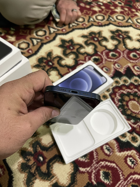 İphone 12 64 gb