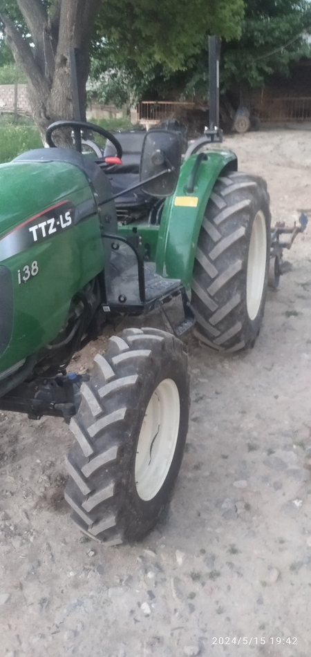 Mini traktor Ttz ls i38