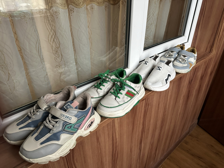 Кроссовки на девочку