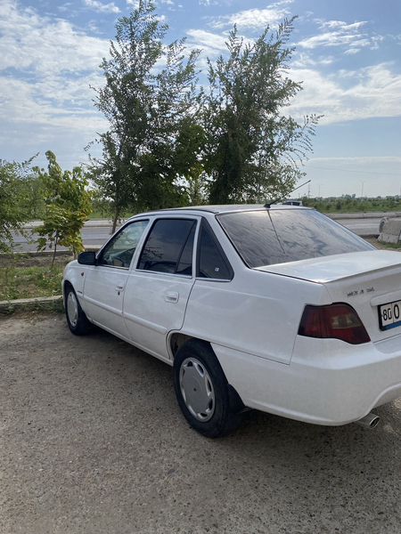 Chevrolet nexia 2 legenda