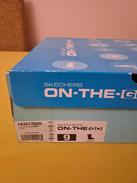Новые женские Skechers, 39 размер