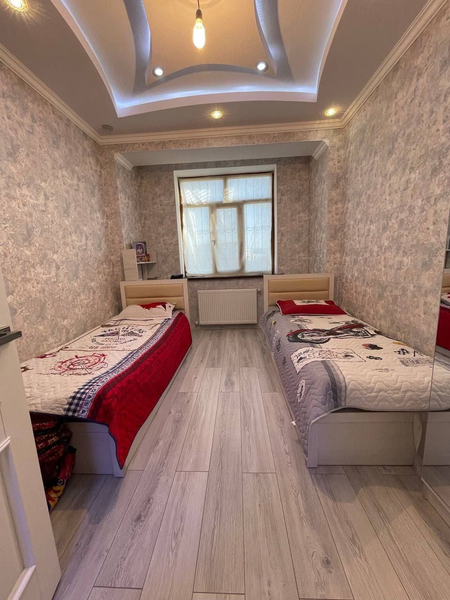 Mirzo Uluĝbek. Navastroyka Maxtumquli 4xona uy 1200y.e