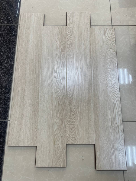 Laminat Tarket 54000