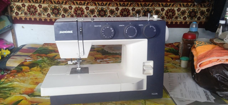 Жаноме 1522 бл Janome 1522 bl