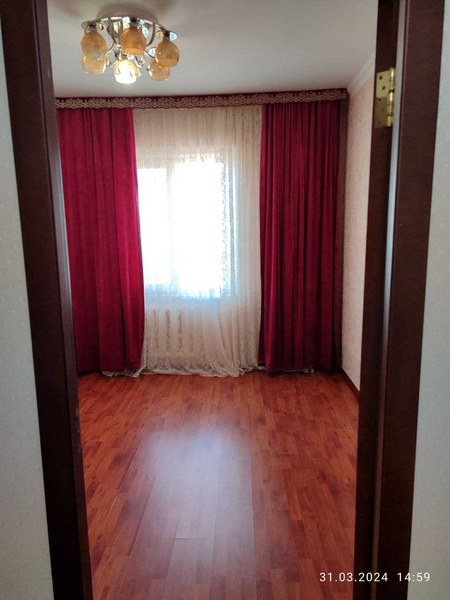 Срочно продаётся своя квартира.