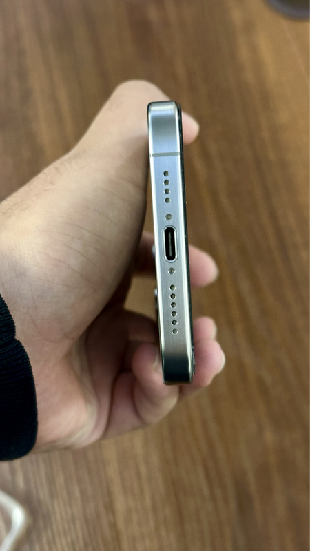 IDEAL iPhone 15 Pro Max 256GB