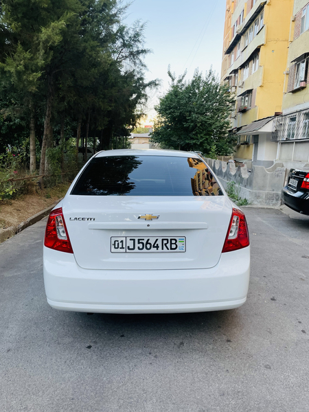 Chevrolet Jentira Elegant plus