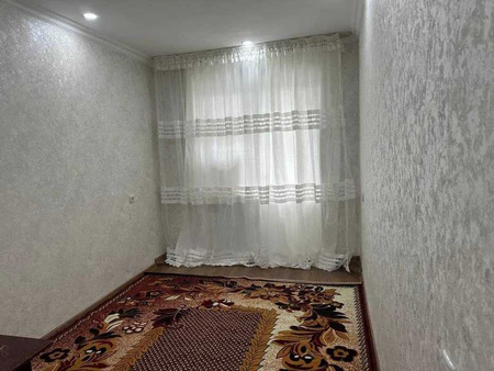 Сдается квартира в  (возле Максим Горкий метро    ). 4-х комнатная,