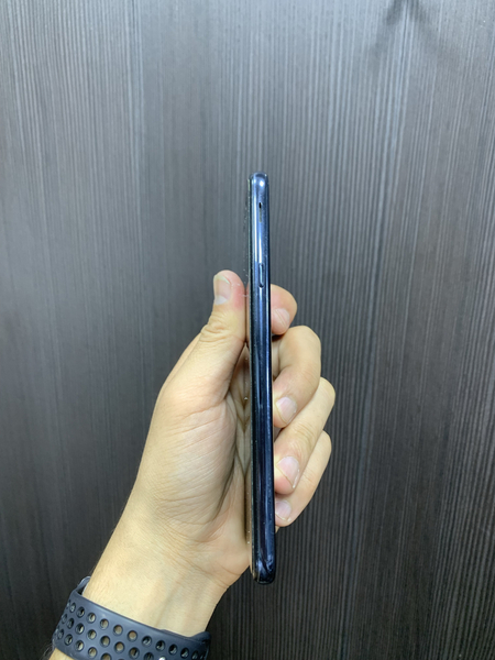 Samsung J4 + sotiladi Ideal holatda