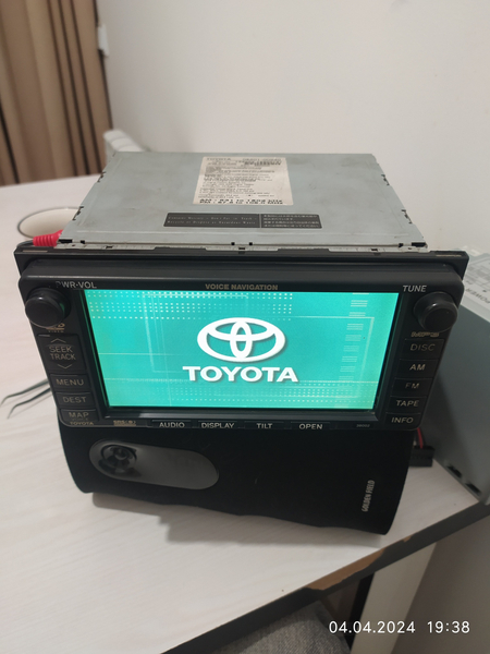 Штатная магнитола семейства Toyota.