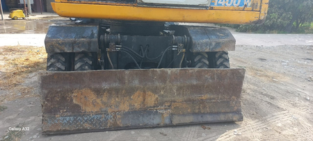 Hyundai 1400 sotiladi