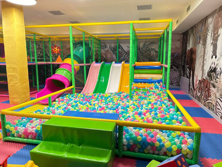 Детский игравой лабиринт, Детская площадка, Игравые зоны