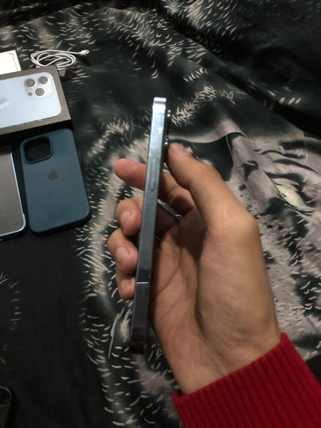 iPhone 13pro 128