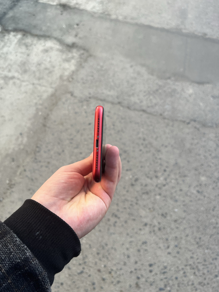 iPhone 11 в хорошем состояние