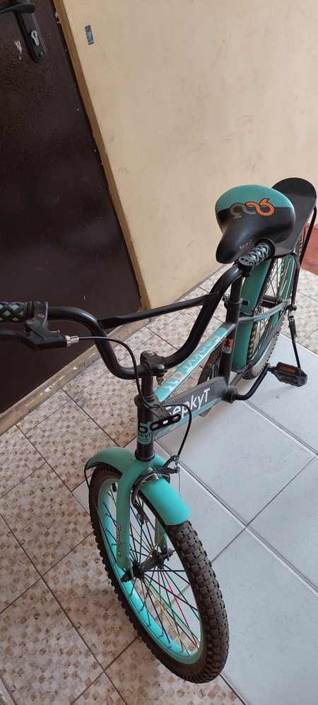 Velosiped  sotiladi juda kam Haydalgan