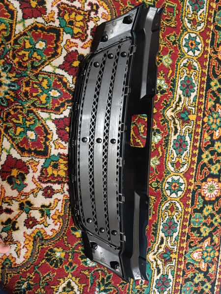 Gentra Oblisivka black piano