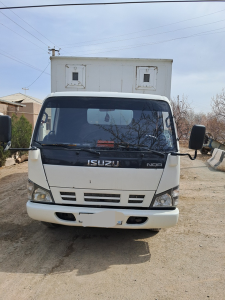 Isuzu Nqr 71 pl 5t