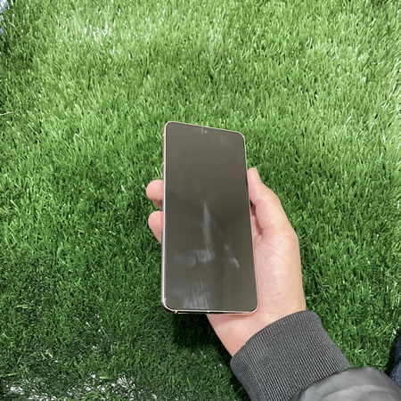 Samsung Galaxy S21 5G srochna sotiladi