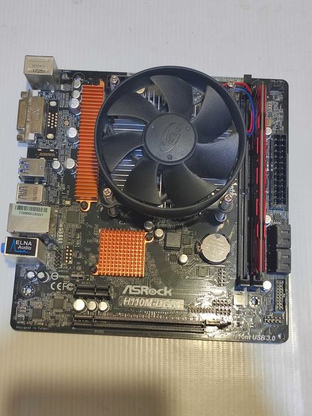 Процессор I3-7100 + память DDR4 4GB  Crucial   BLS4G4D26BFSE +кулер