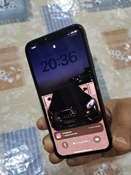 iphone x black.