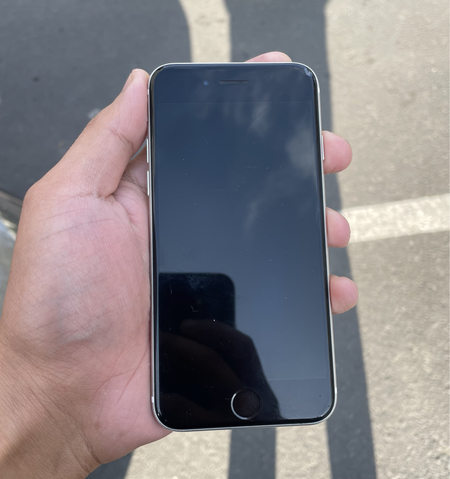 iPhone Se 2020 74% radnoy 128 gb RM/A srochno sotiladi