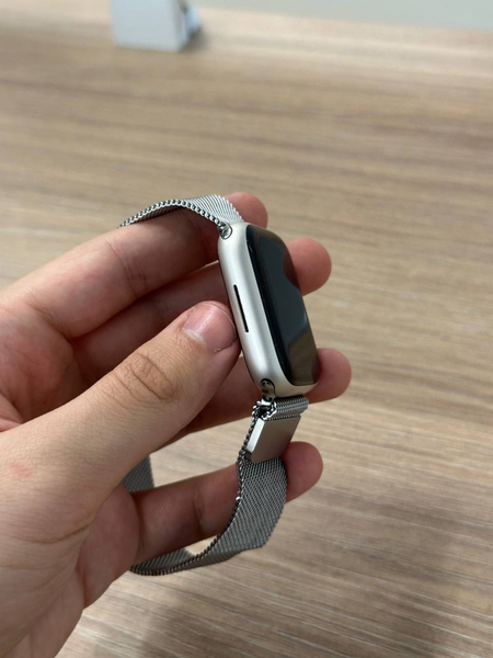 iWatch series 7 45mm silver
