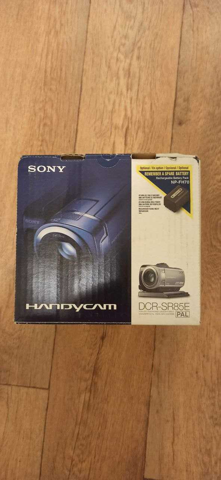 Видеокамера Sony DCR-SR85E