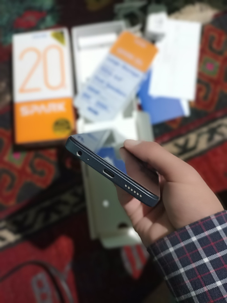 Tecno spark 20c 4+4/128