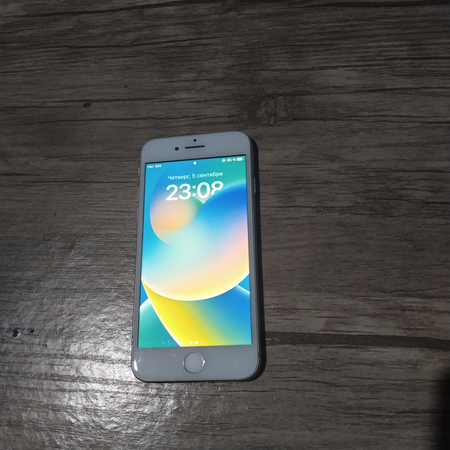 iphone 8 64gb srochni!