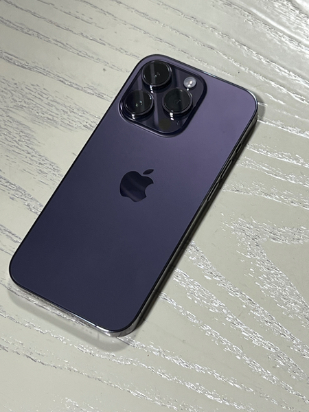 iPhone 14 pro 256gb 84% battery
