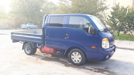 Kia bongo 2010 yil avtomat gazda