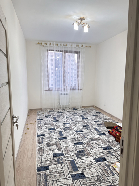 Olmazor Cityda 3 xonalik uy sotiladi