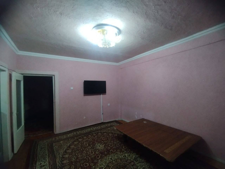 Юнусабад2. Продаётся 2ком.