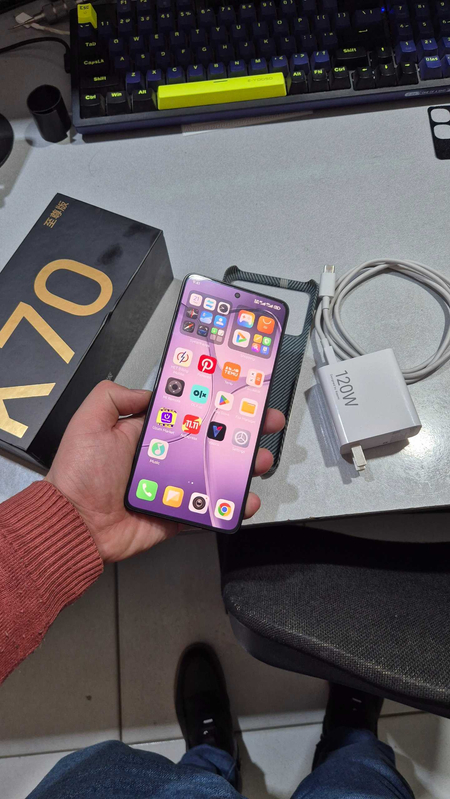 Redmi K70 Ultra 12/256 ideal holatda