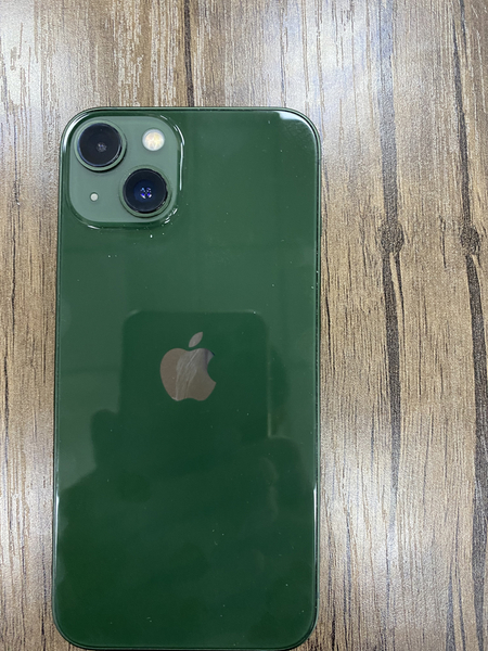 продам Iphone 13 128 green