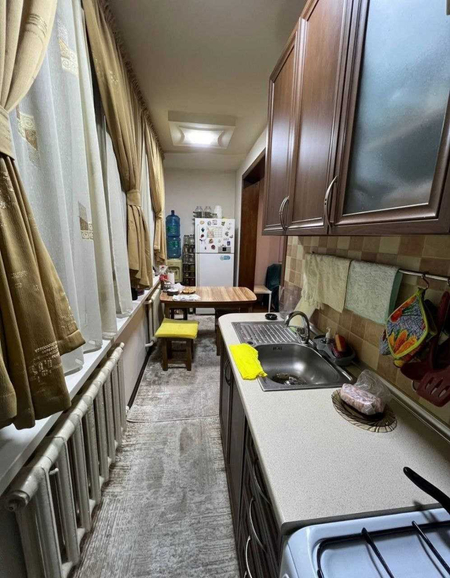 V3326 Юнусабад 4кв Ор.р: круг 3/3/4 68м2 балкон : 1,5х6 евро ремонт