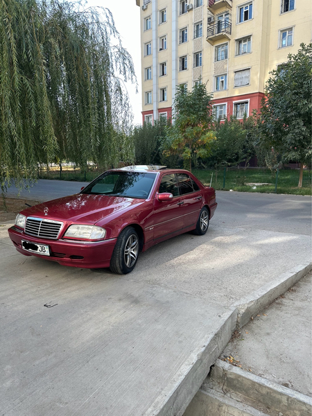 Mercedes-Benz w202