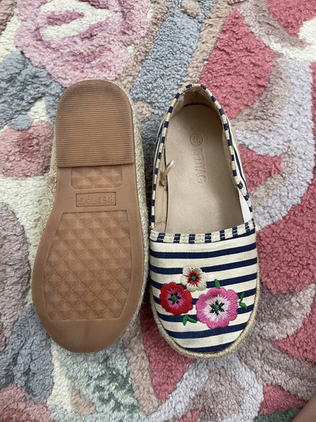 детсике crocs и туфельки