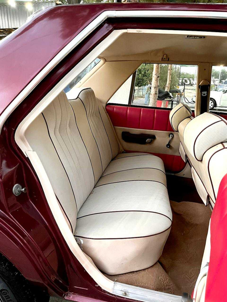 Американский автомобиль Plymooth