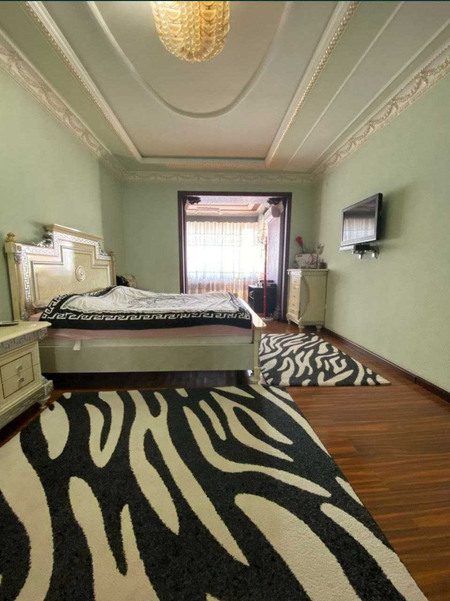 (К128883) Продается 6-ти комнатная квартира в Шайхантахурском районе.