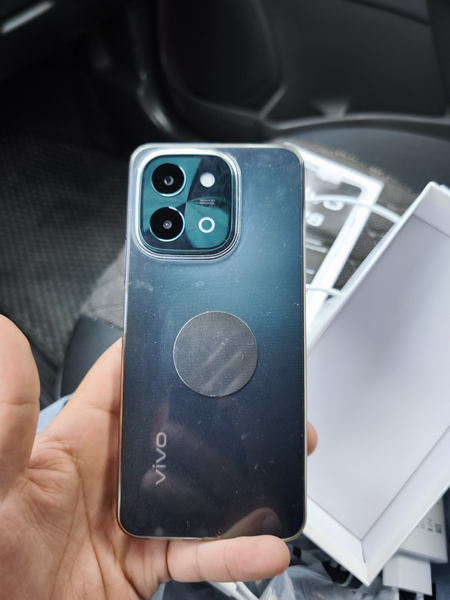 Vivo Y28 8/128 Gb.
