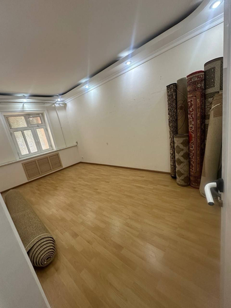 Продается квартира метро Айбек