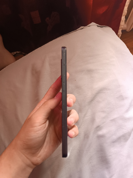 Oppo Reno 7  sotiladi