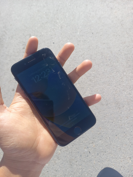 IPhone 8, ru/a, 64gb.
